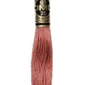 Fil à broder mouliné DMC coloris 3328 Baies Roses - Univers Broderie