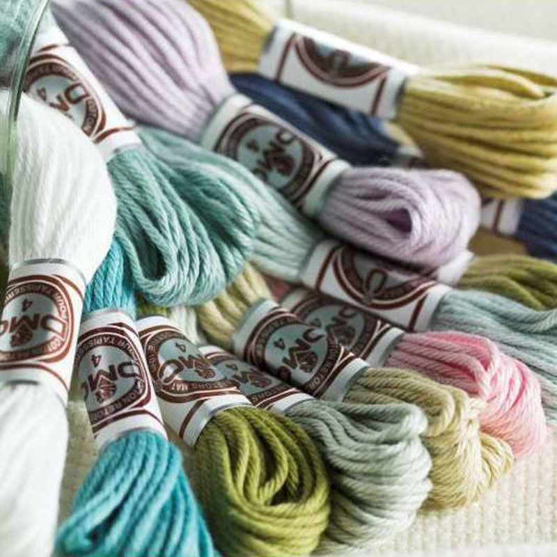 Fil DMC retors Mat canevas article 89 - Univers Broderie